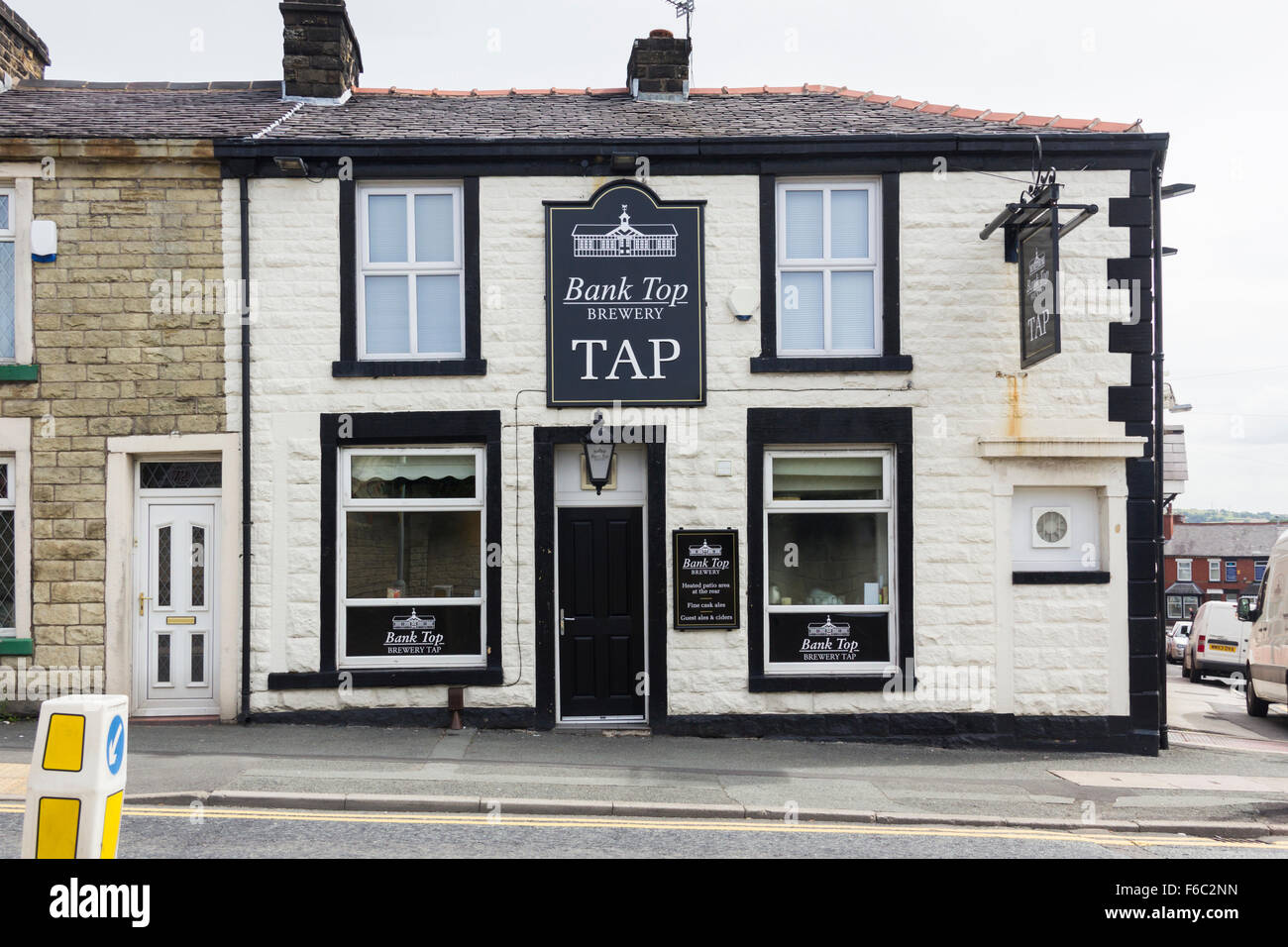 The brewery tap hi-res stock photography and images - Alamy