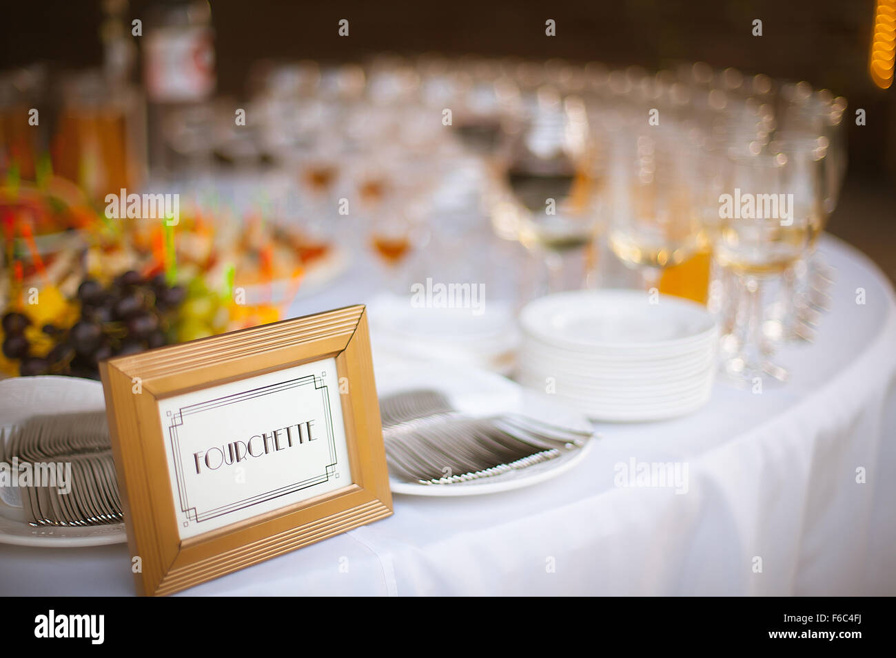 Banquet table image hi-res stock photography and images - Alamy