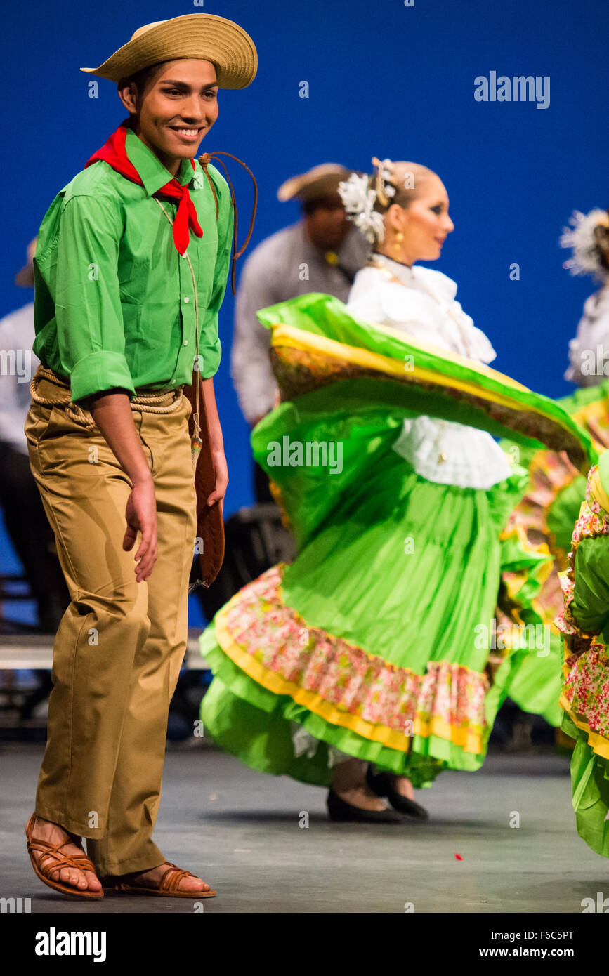 Panama folklore hi-res stock photography and images - Alamy