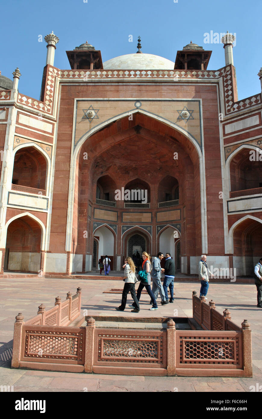 Humayun tomb delhi hi-res stock photography and images - Alamy