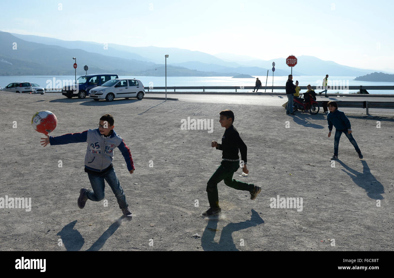 Oxy, Greece. 16th Nov, 2015. Refugees are waiting for buses in the ...