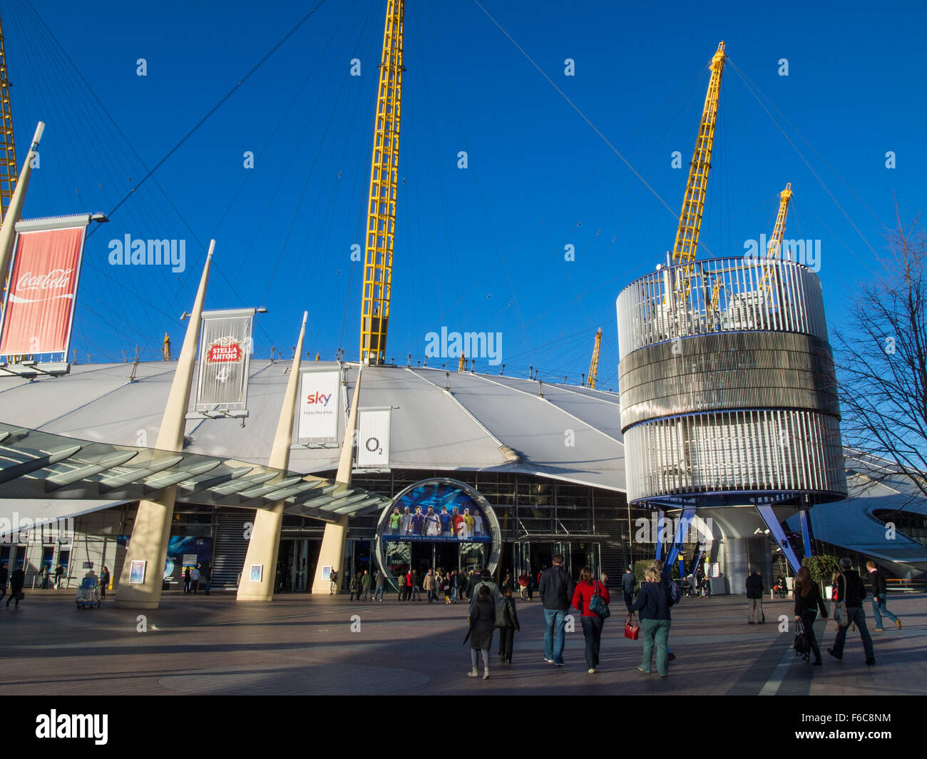 People entering the O2 Arena on the final day of the 2011 ATP World ...