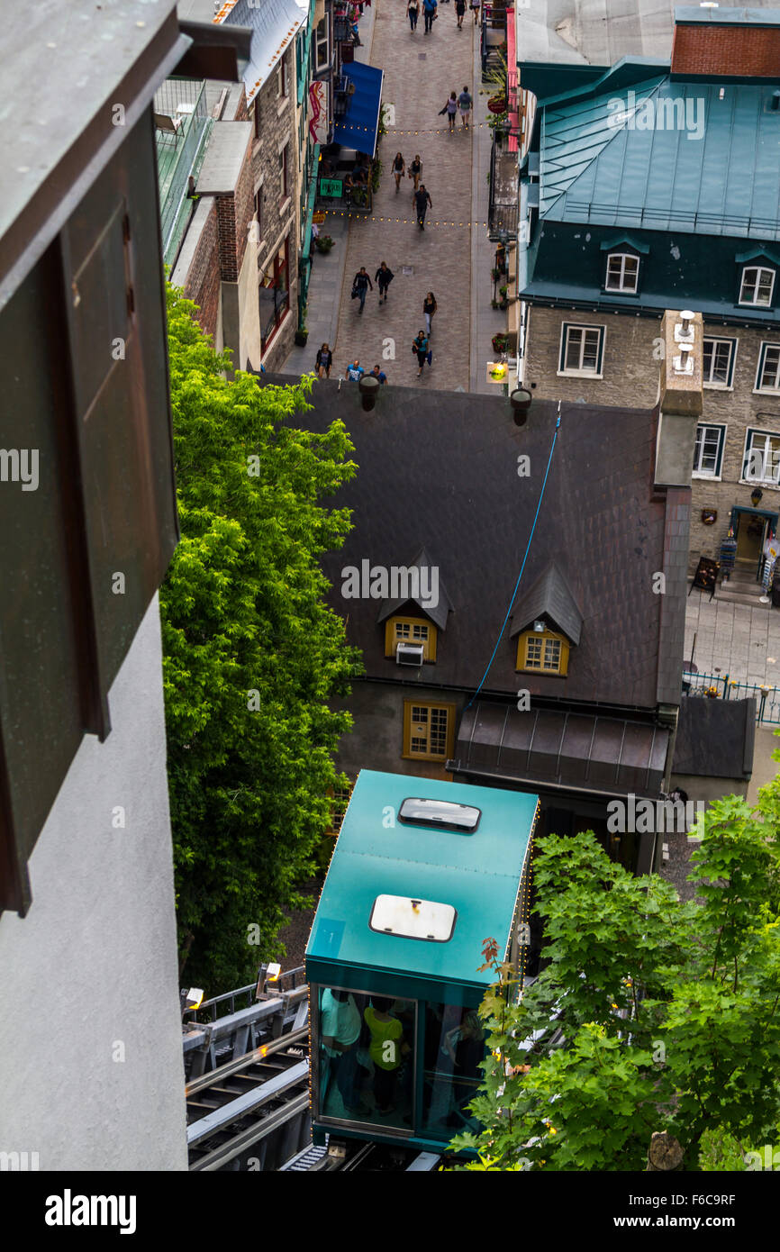 Sky tram in Quebec City Stock Photo - Alamy