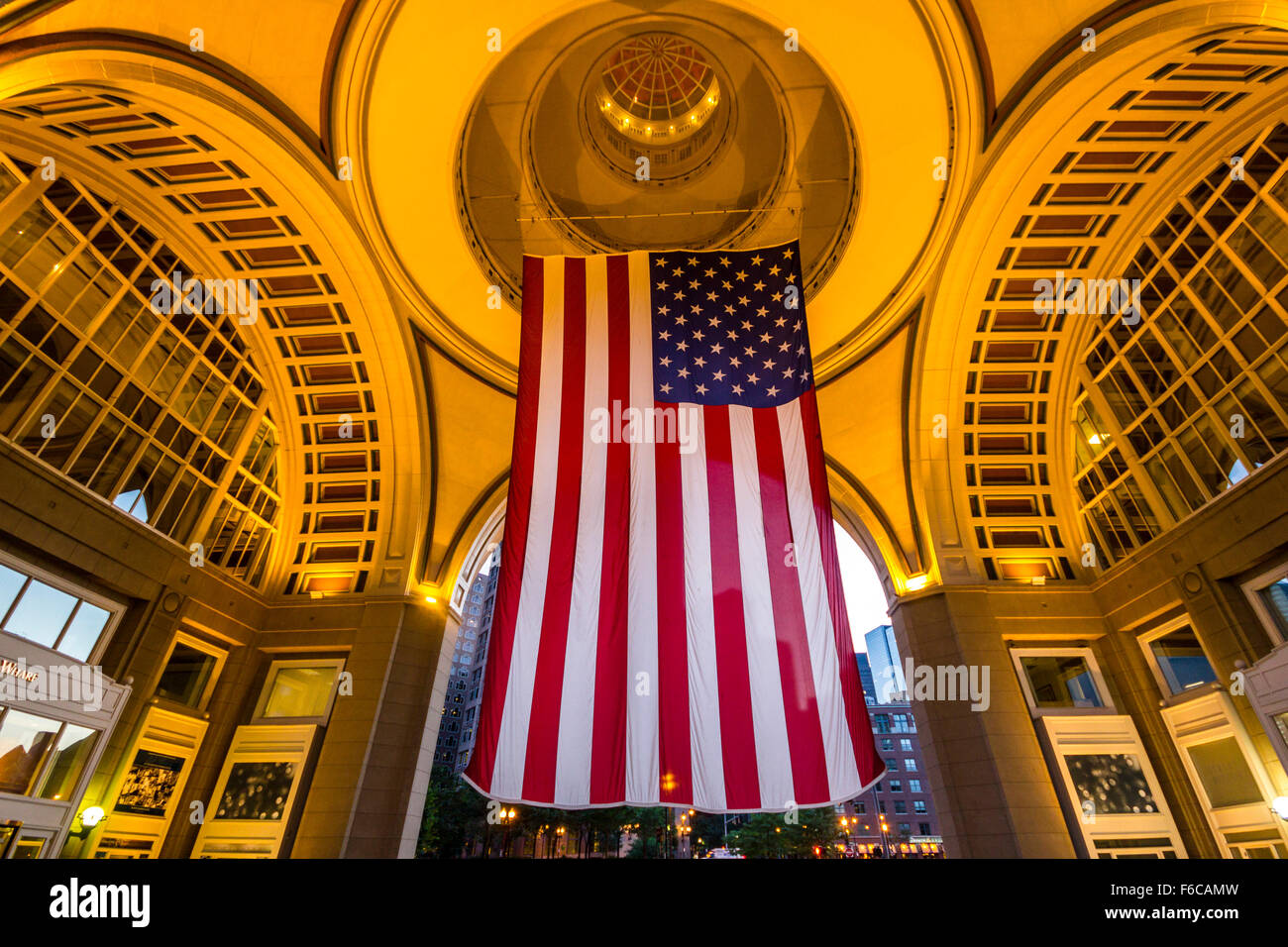 Outline boston massachusetts city hi-res stock photography and images ...