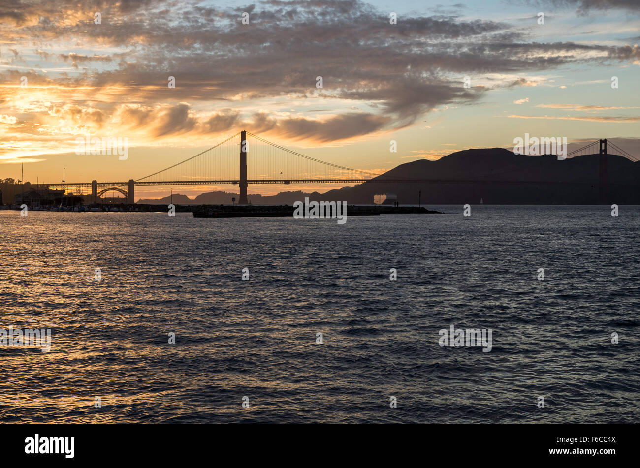 Golden gate sunset california hi-res stock photography and images - Alamy