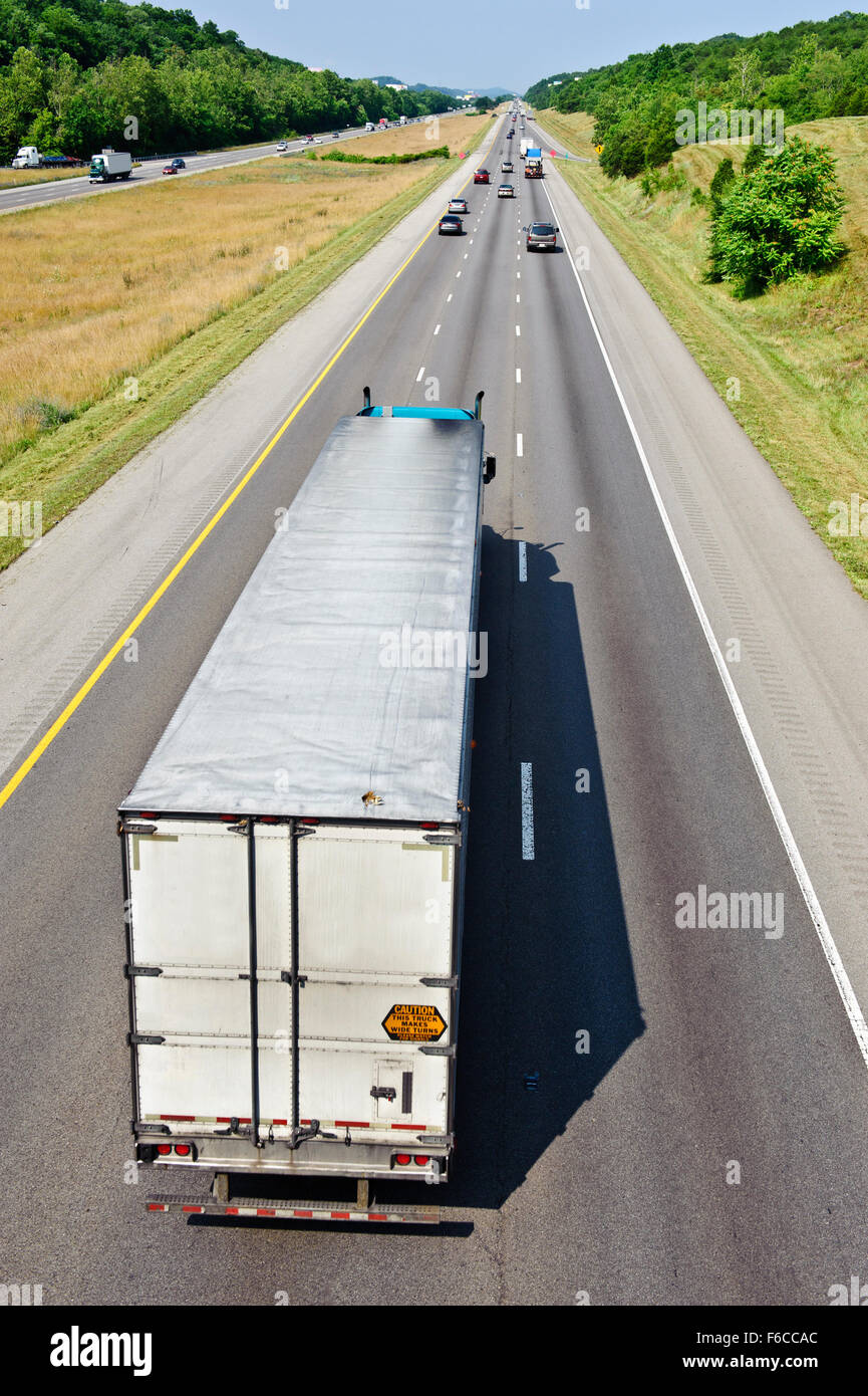 Tractor Trailer Truck On Interstate Highway Stock Photo - Alamy