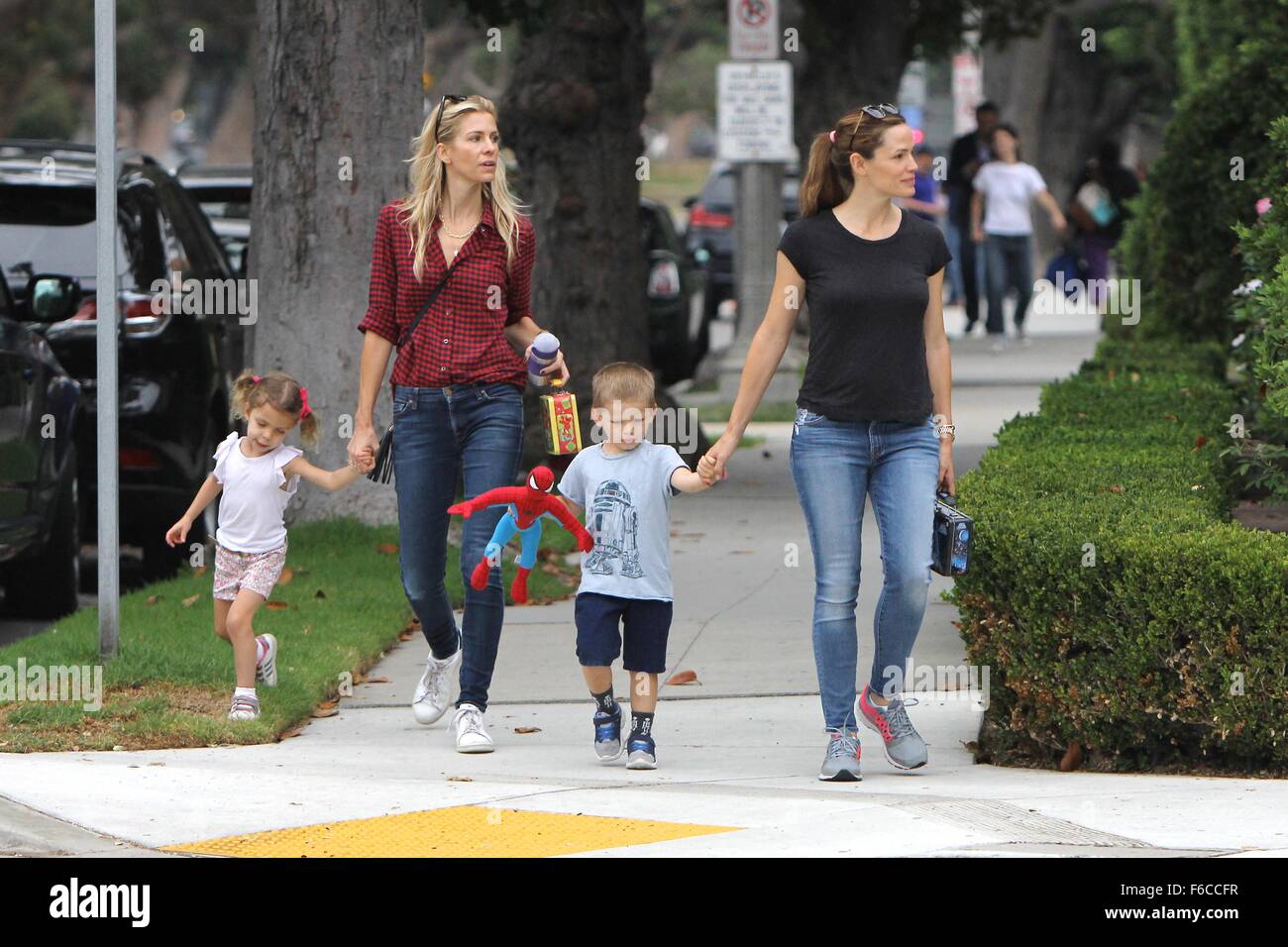 Jennifer Garner taking her son out for a morning walk in Brentwood ...