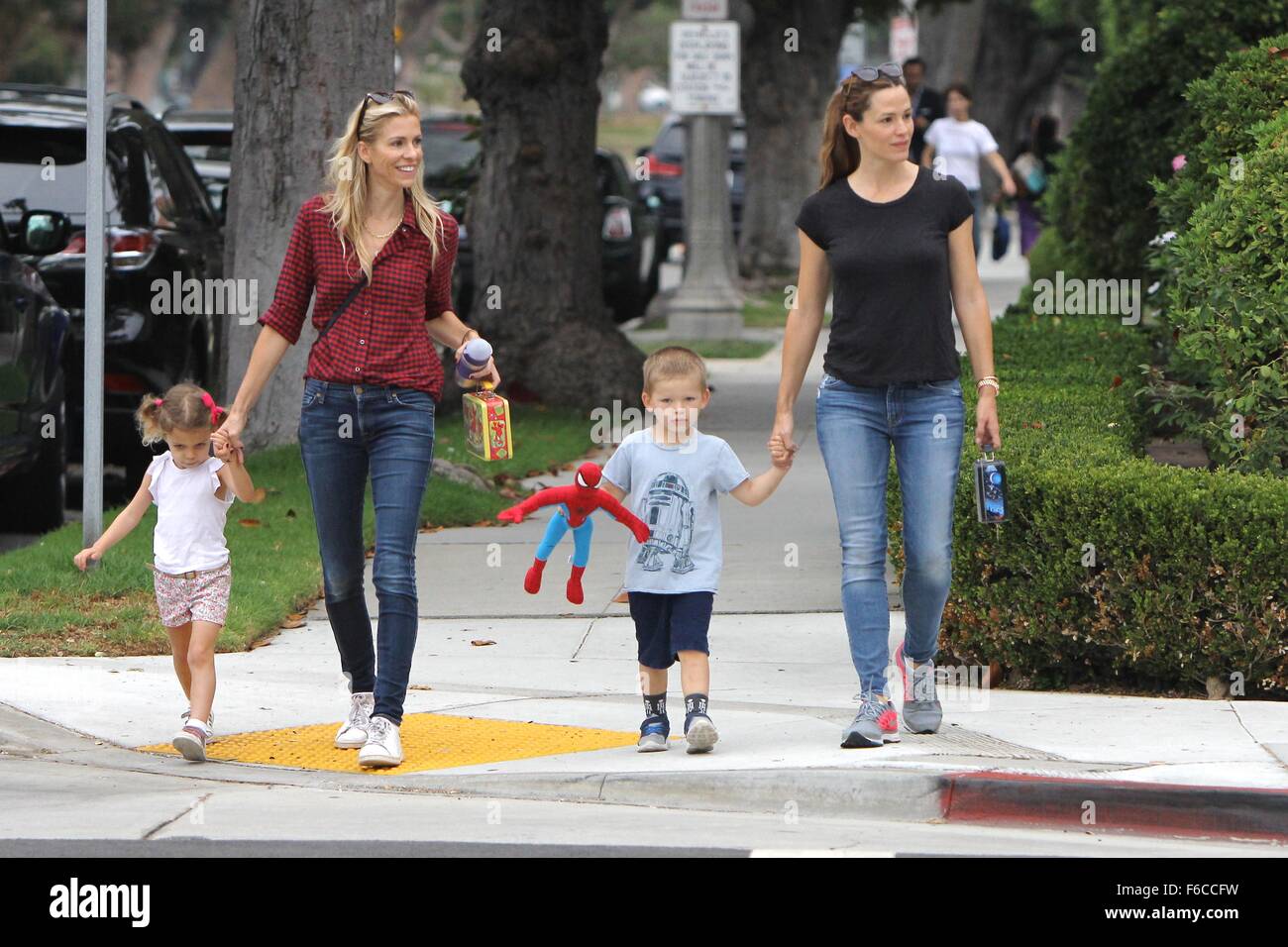Jennifer Garner taking her son out for a morning walk in Brentwood ...