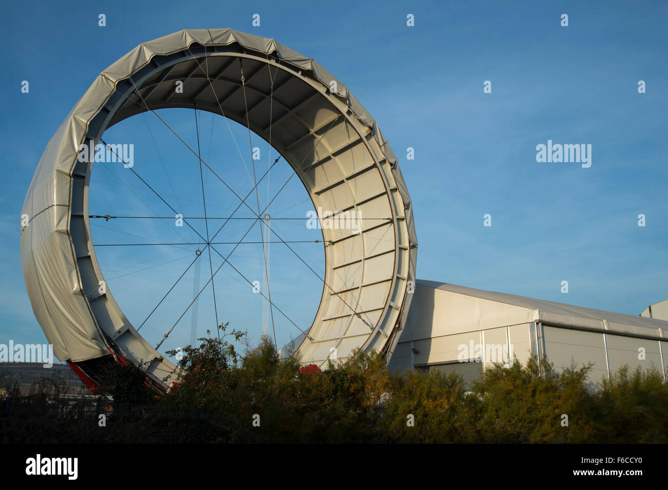 Fibre optic cable hi-res stock photography and images - Alamy