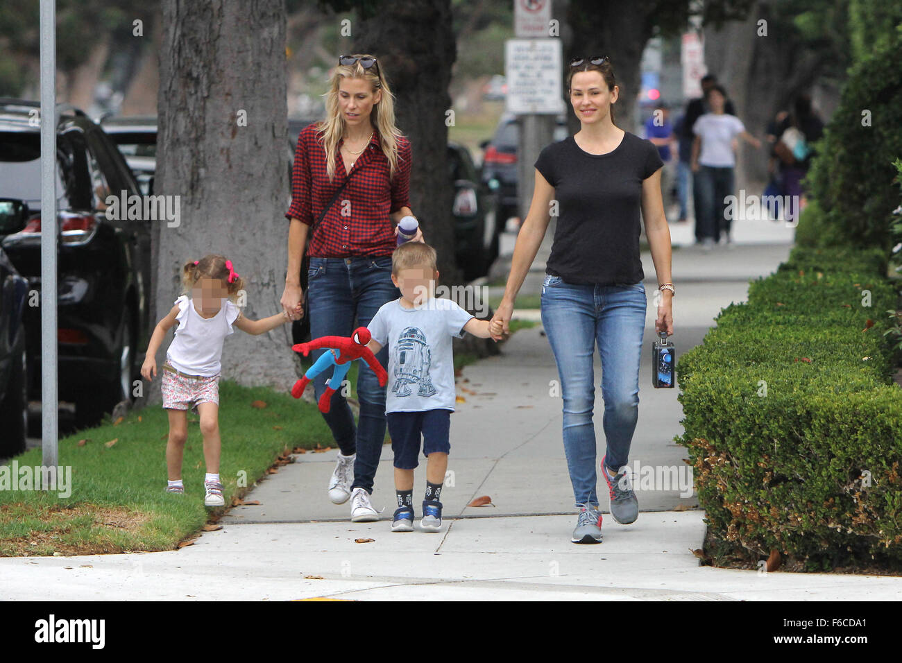 Jennifer Garner taking her son out for a morning walk in Brentwood ...