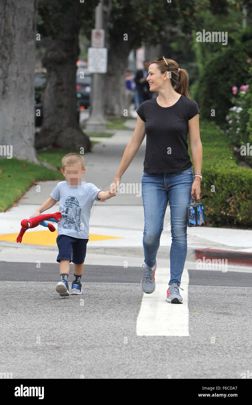 Jennifer Garner taking her son out for a morning walk in Brentwood ...