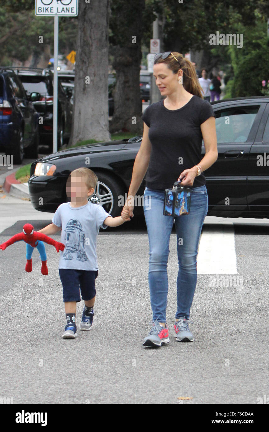 Jennifer Garner taking her son out for a morning walk in Brentwood ...