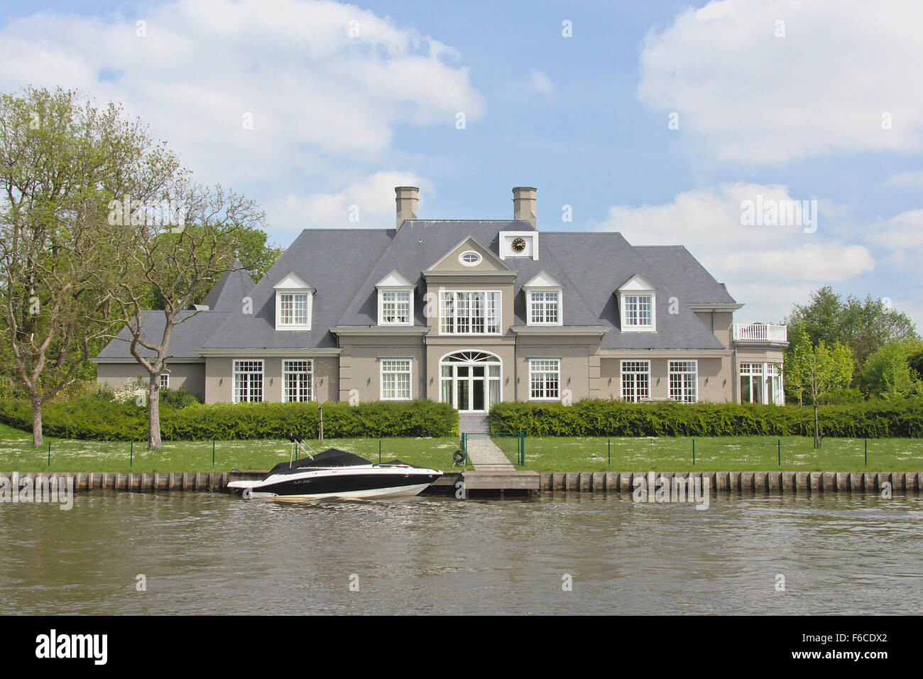 Flanders mansion hi-res stock photography and images - Alamy
