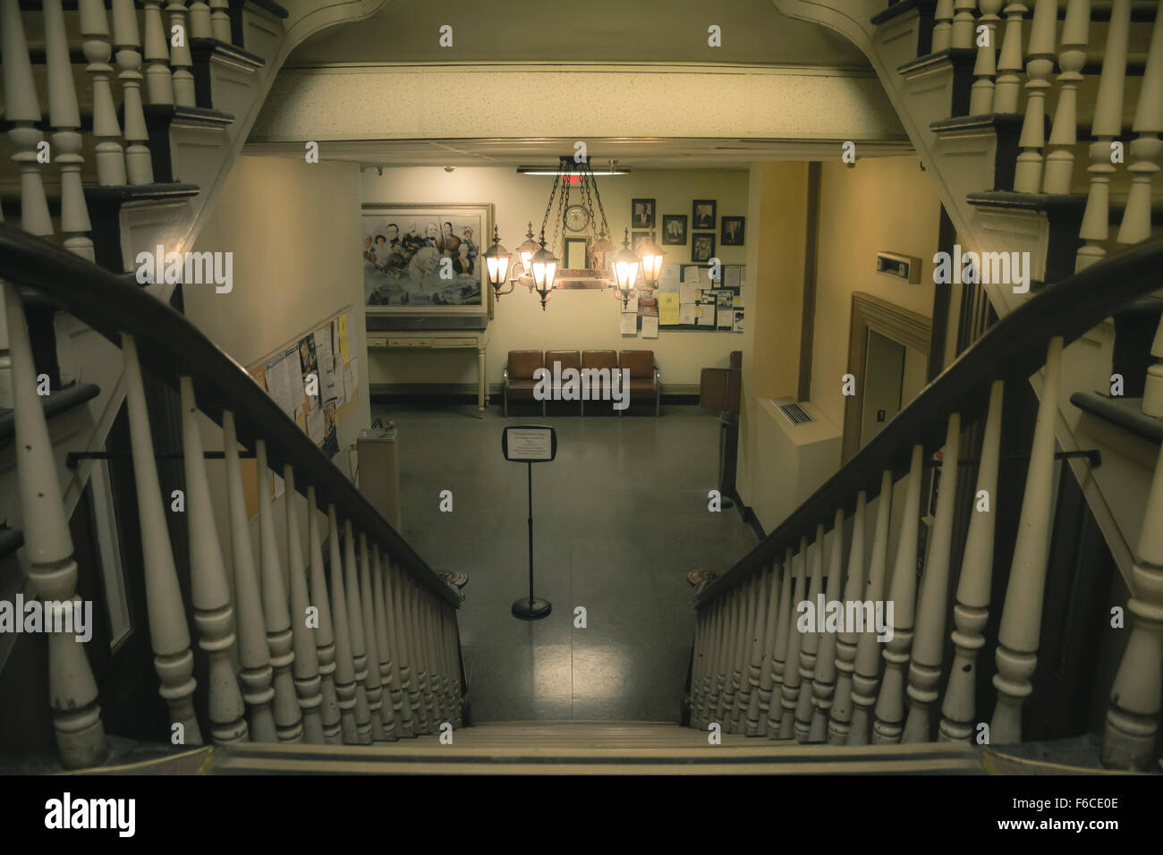 Small town courthouse hi-res stock photography and images - Alamy