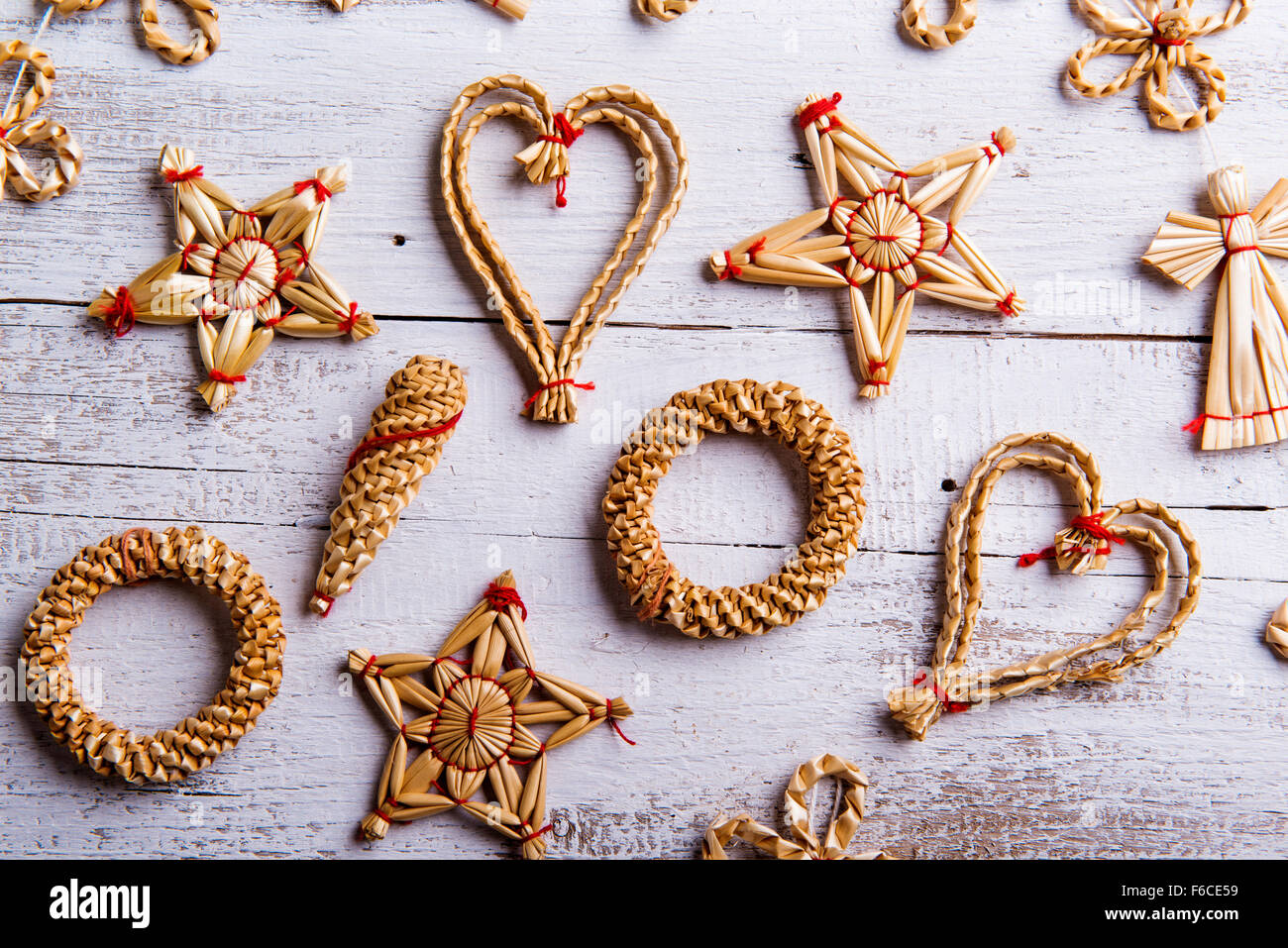Straw decoration hi-res stock photography and images - Alamy