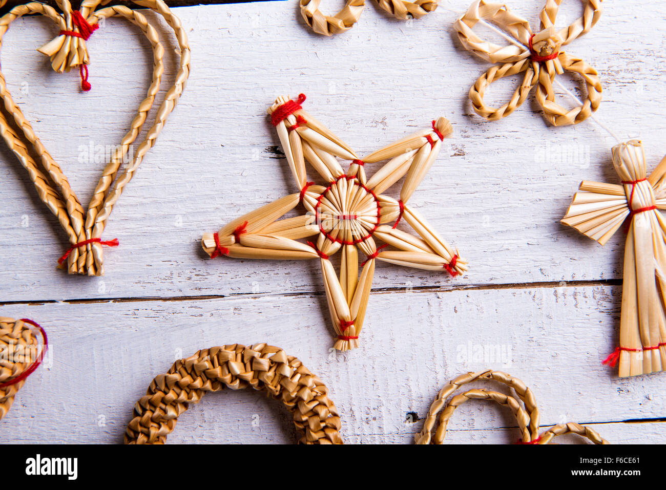 Straw decoration hi-res stock photography and images - Alamy