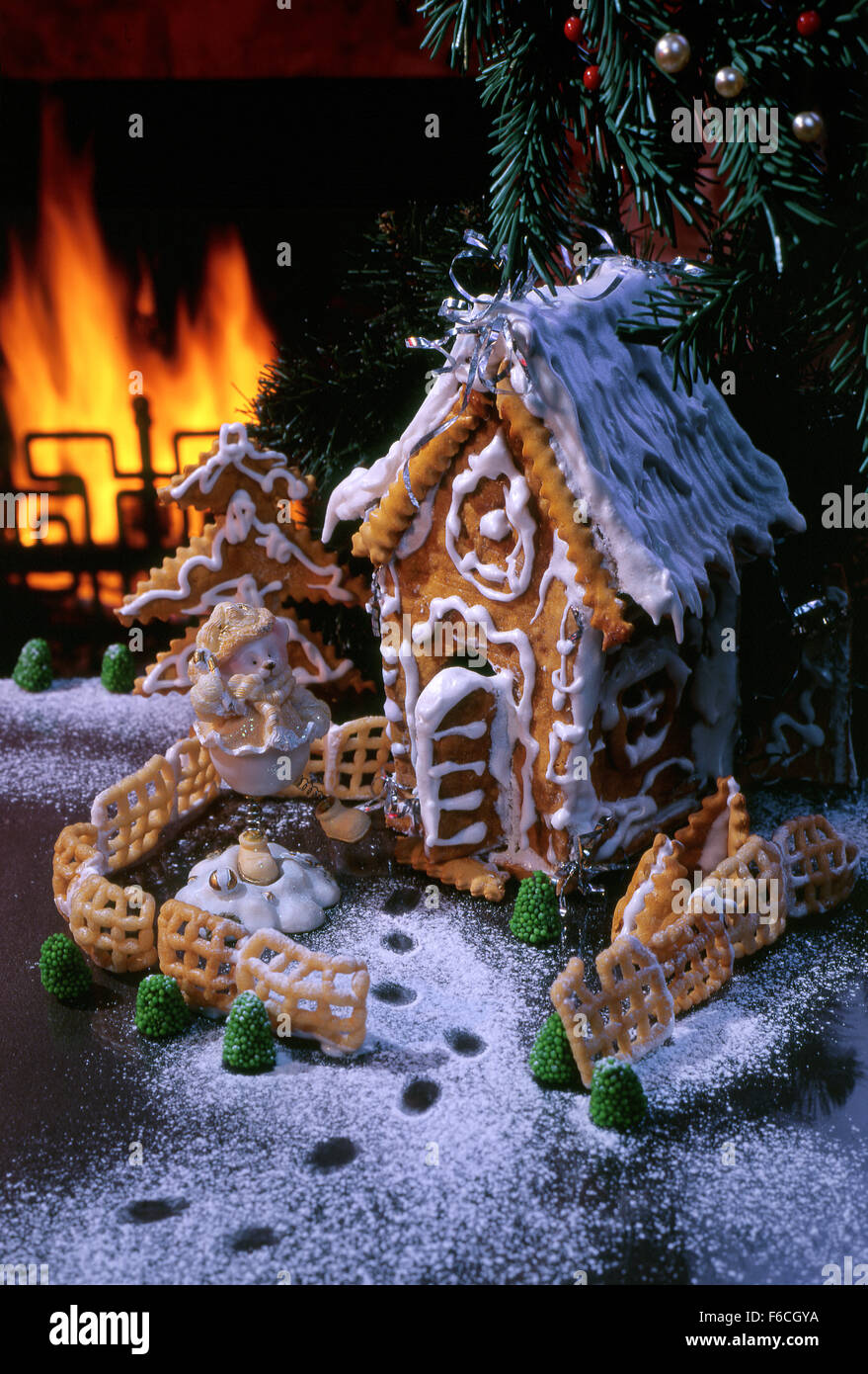 A gingerbread lodge hi-res stock photography and images - Alamy