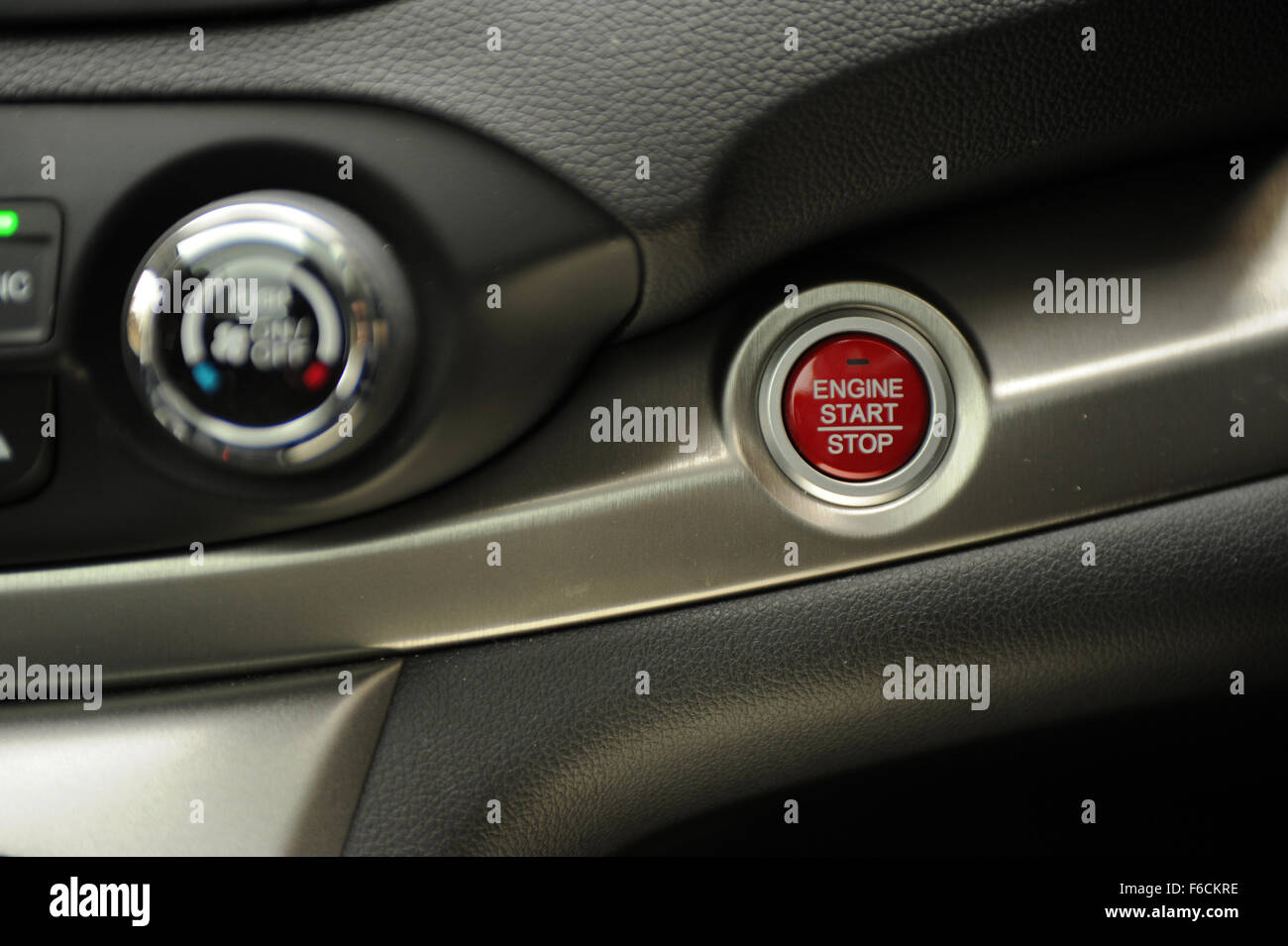 Honda CRV 4WD Manual Stock Photo - Alamy