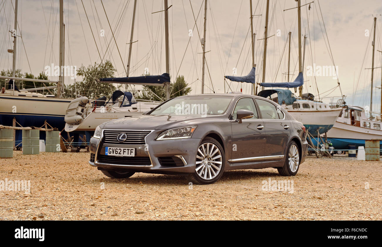 Lexus LS 600h L Premier Stock Photo - Alamy