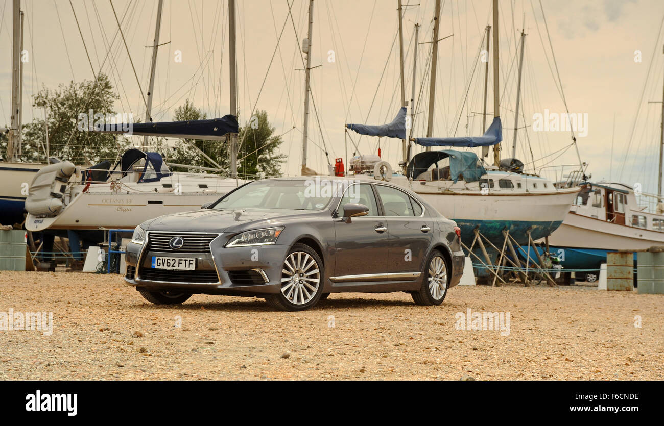 Lexus LS 600h L Premier Stock Photo - Alamy