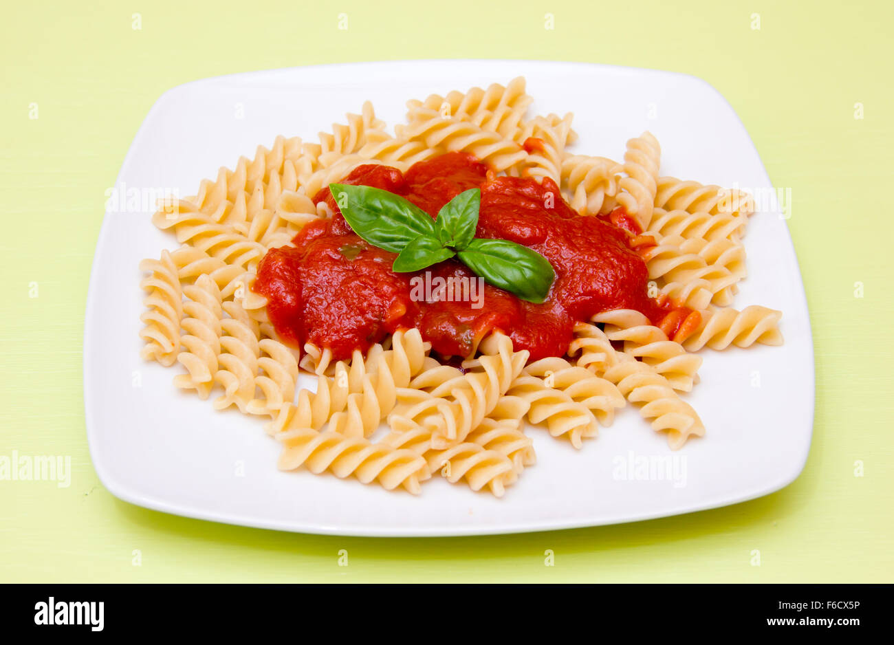 Green fusilli hi-res stock photography and images - Alamy