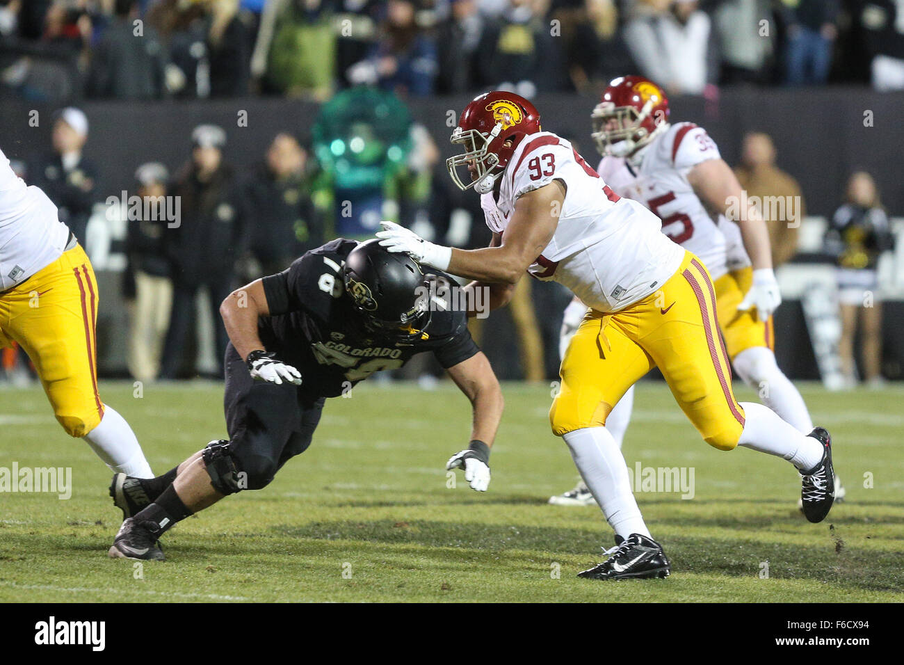 Boulder. 13th Nov, 2015. USC defensive end Greg Townsend, Jr. tries to ...