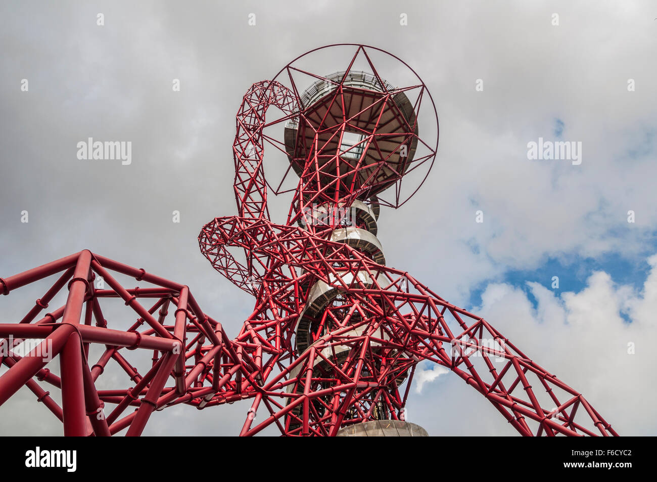 Anish Kapoor's ArcelorMittal Orbit sculpture and observation tower in ...