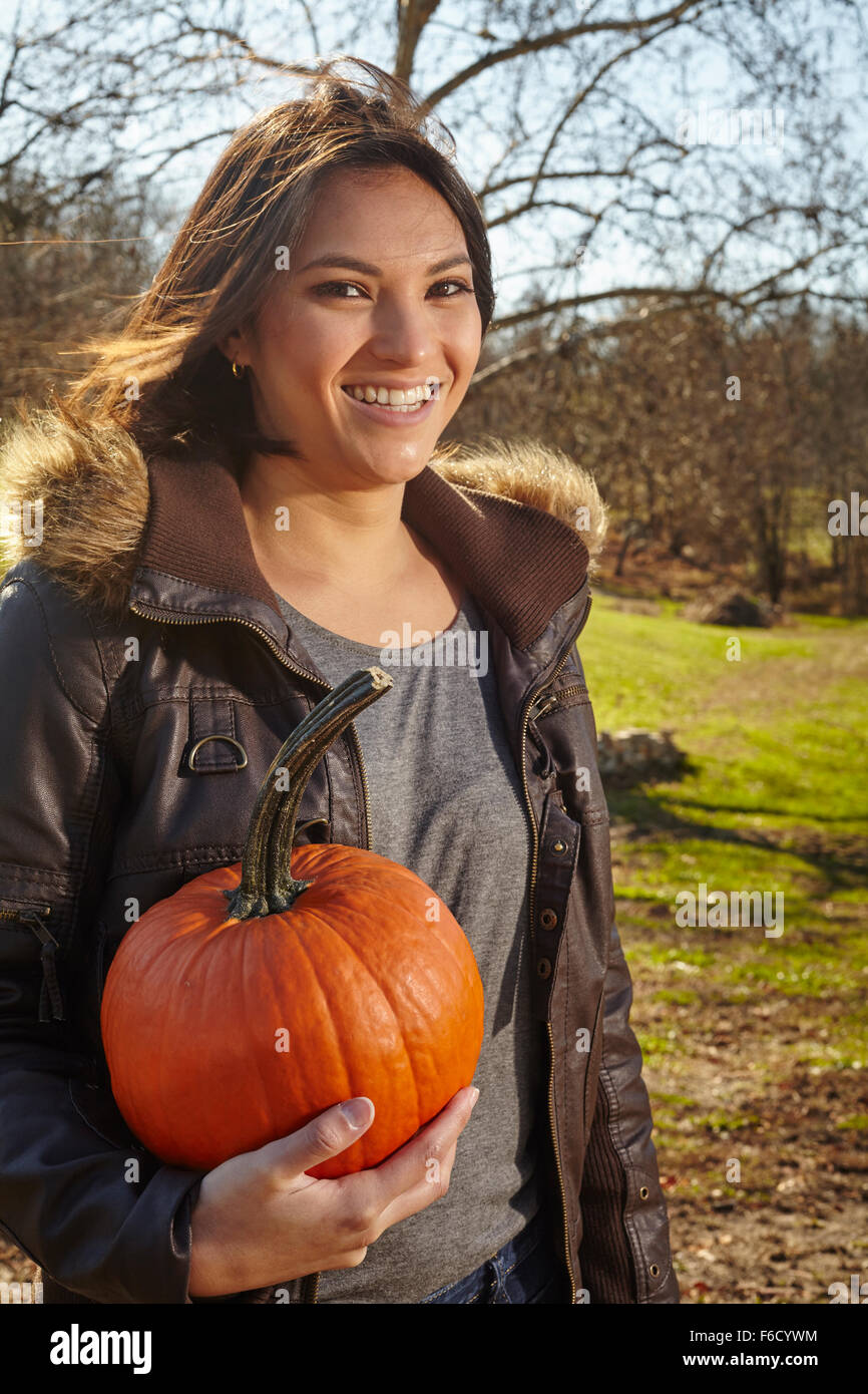 Pretty woman smile with happy hi-res stock photography and images - Alamy