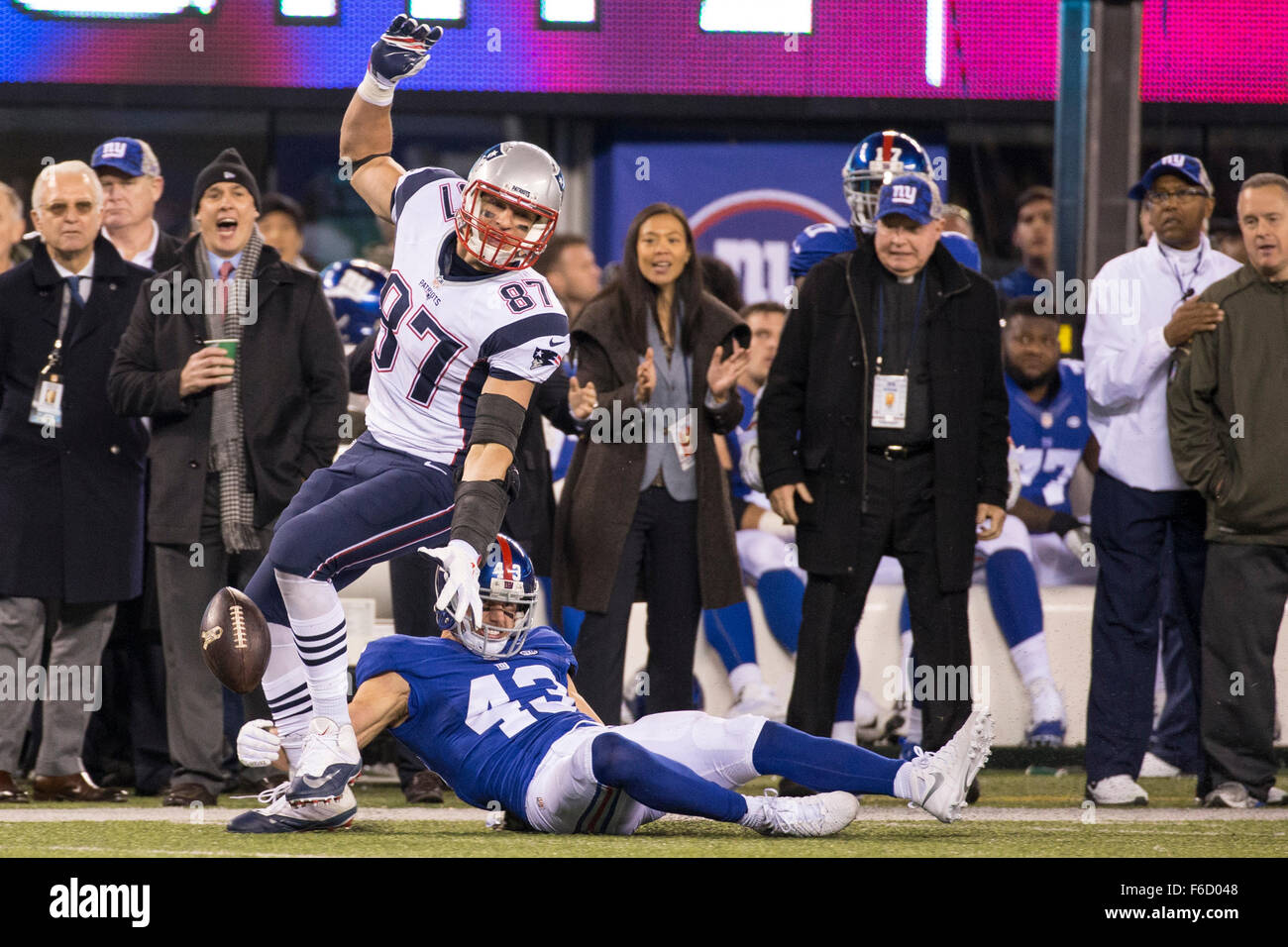 East Rutherford, New Jersey, USA. 15th Nov, 2015. New England Patriots ...