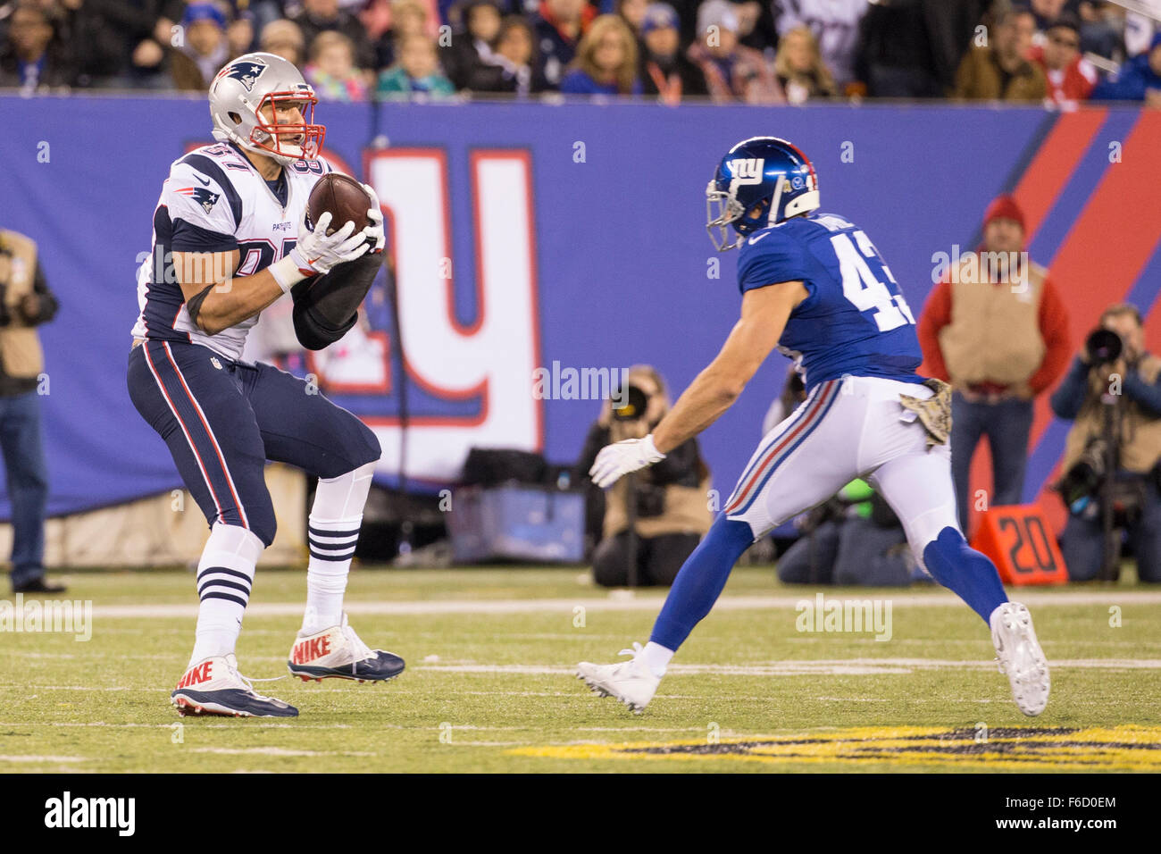 East Rutherford, New Jersey, USA. 15th Nov, 2015. New England Patriots ...