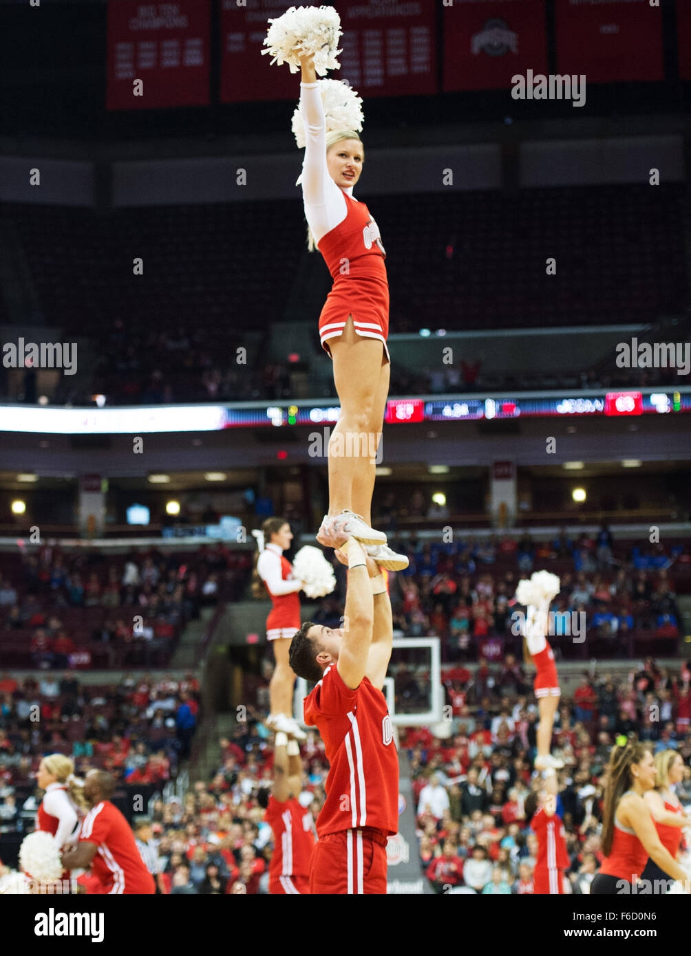 Columbus, Ohio, USA. 16th Nov, 2015. Ohio State Cheerleaders perform ...