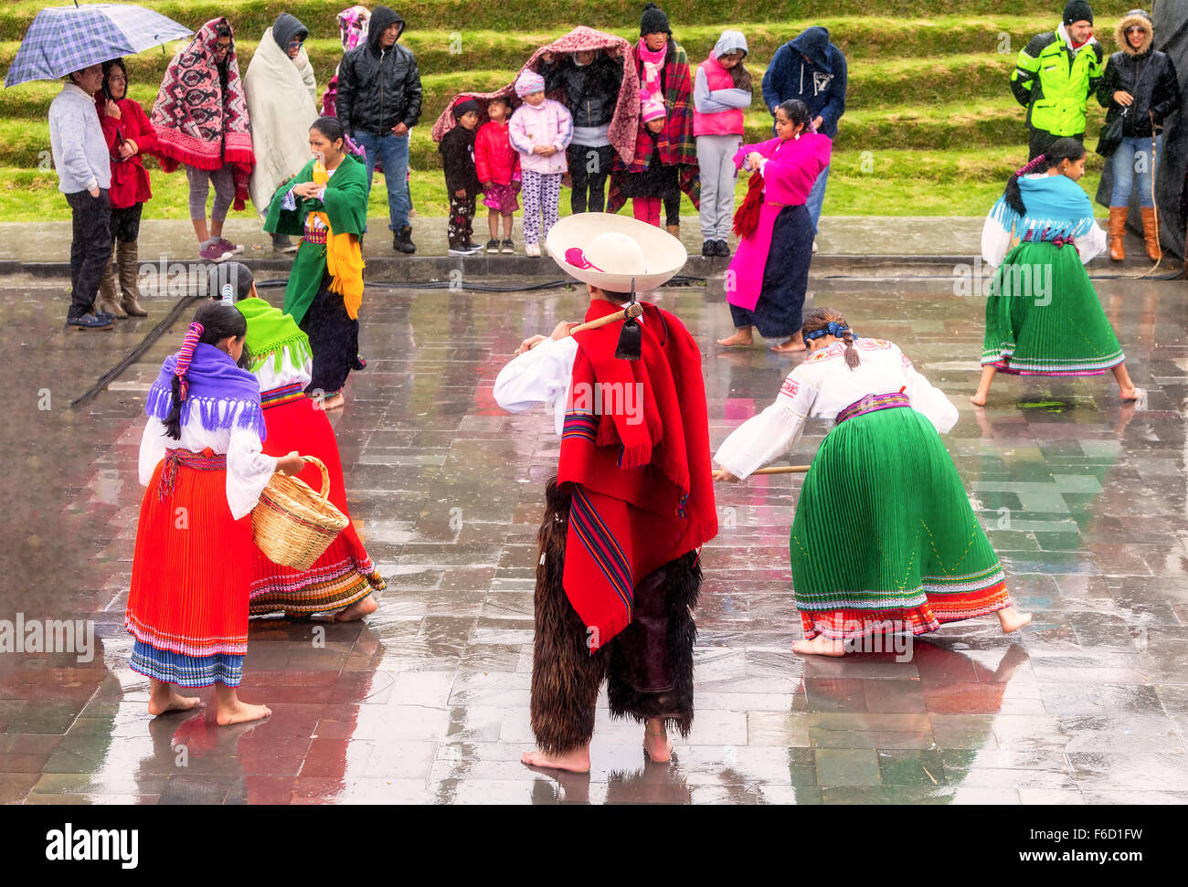 Indigenous people ecuador hi-res stock photography and images - Alamy