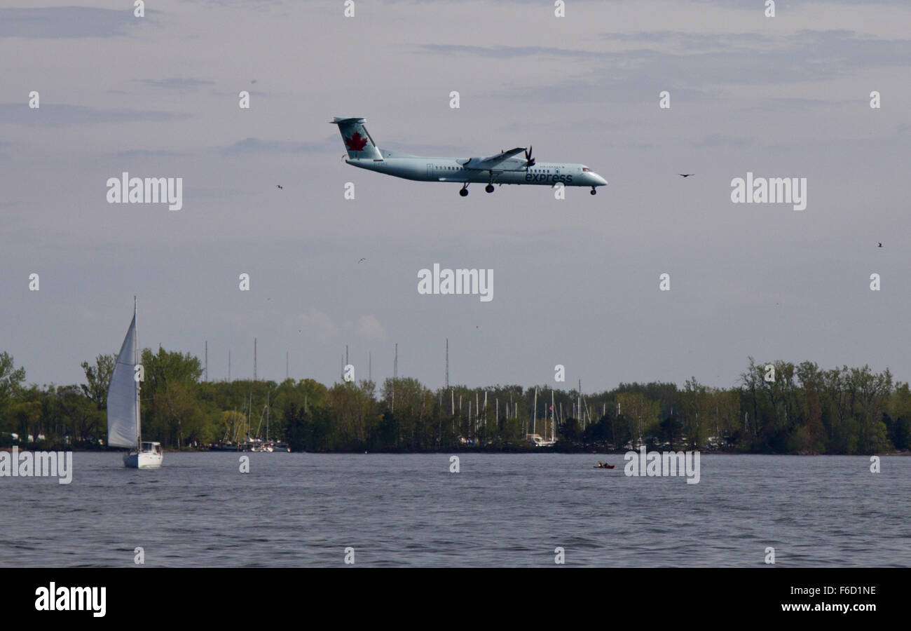 Landing photo hi-res stock photography and images - Alamy