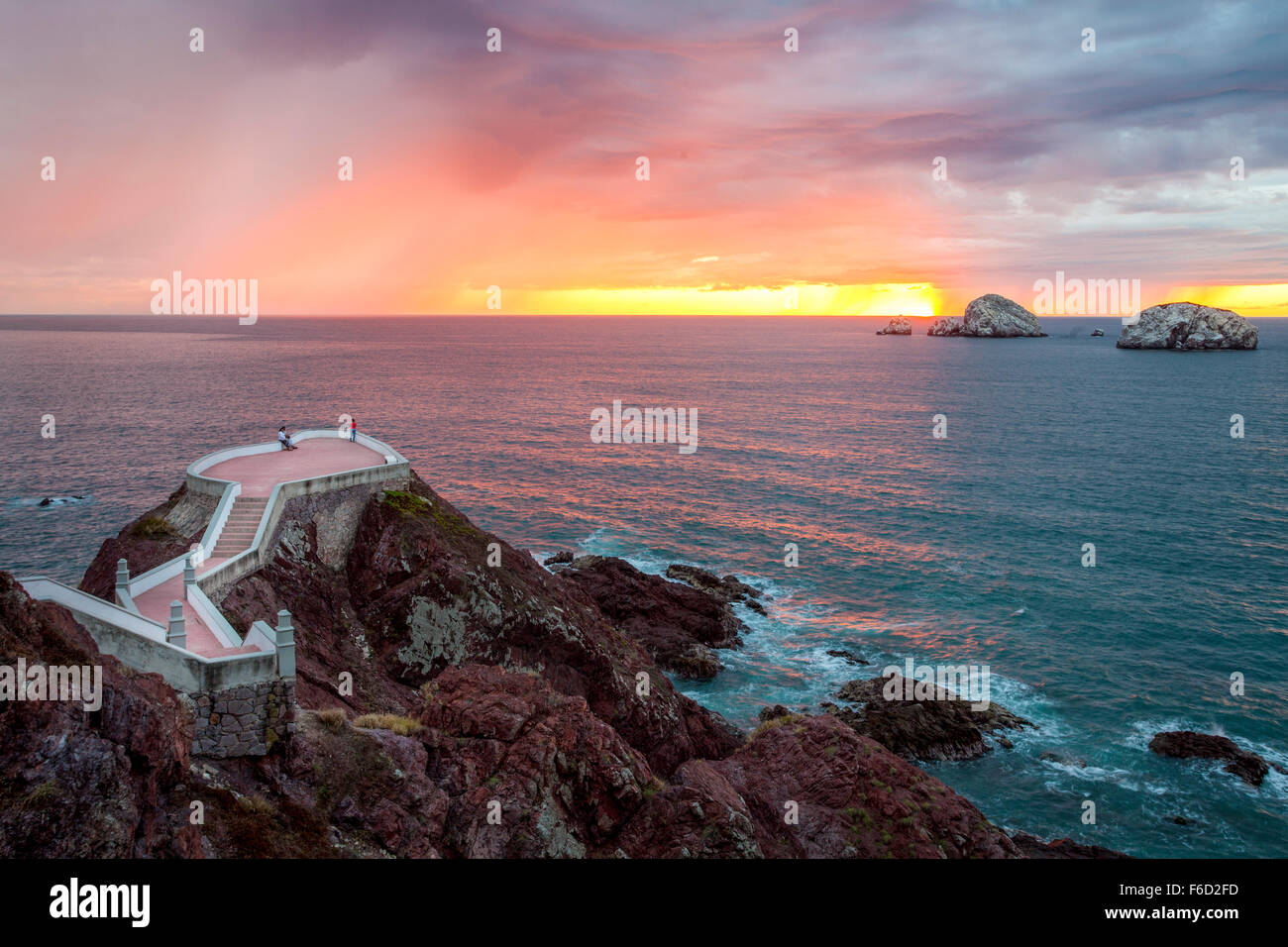 Brilliant sunset from the lookout near the lighthouse in Mazatlan ...