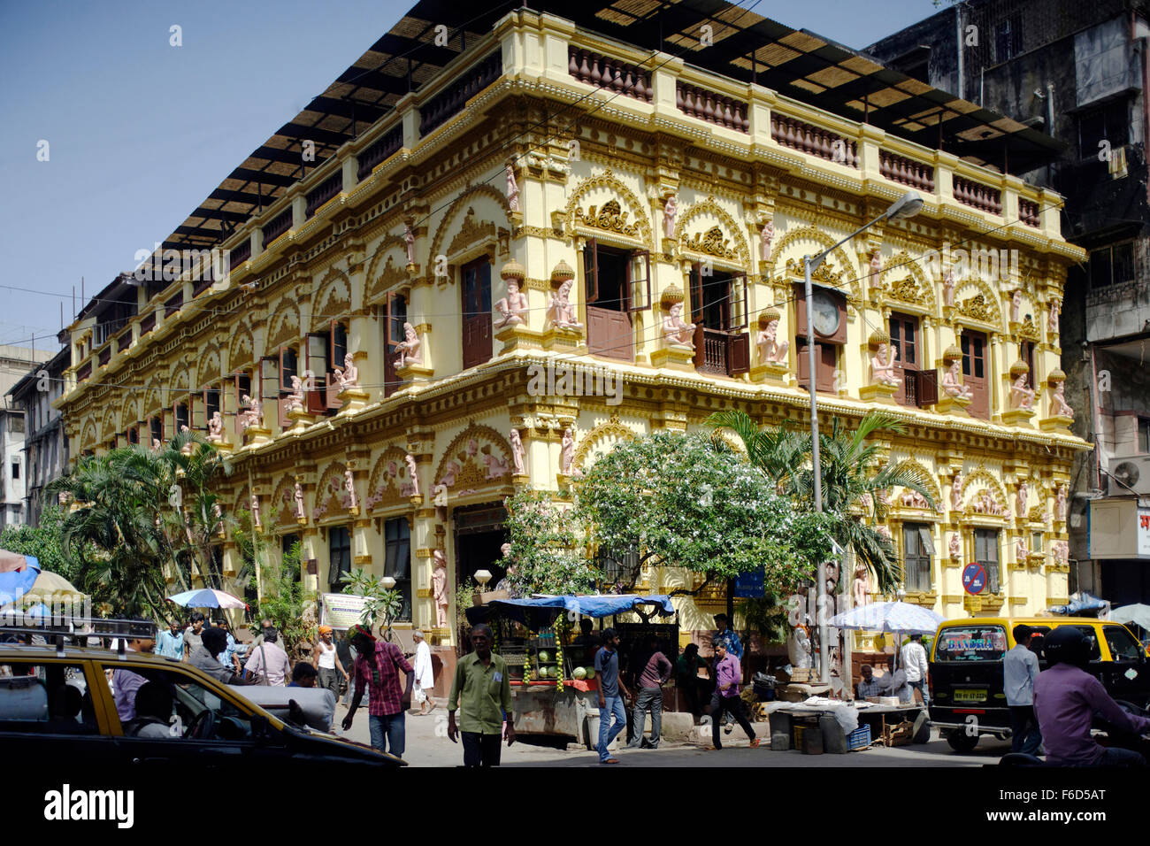 Kalbadevi statue hi-res stock photography and images - Alamy