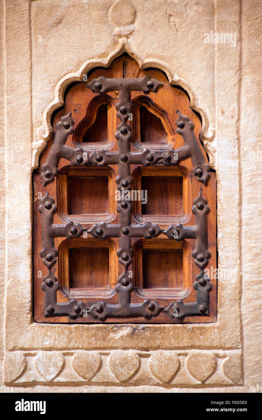 Window on patwa haveli, jaisalmer, rajasthan, india, asia Stock Photo ...