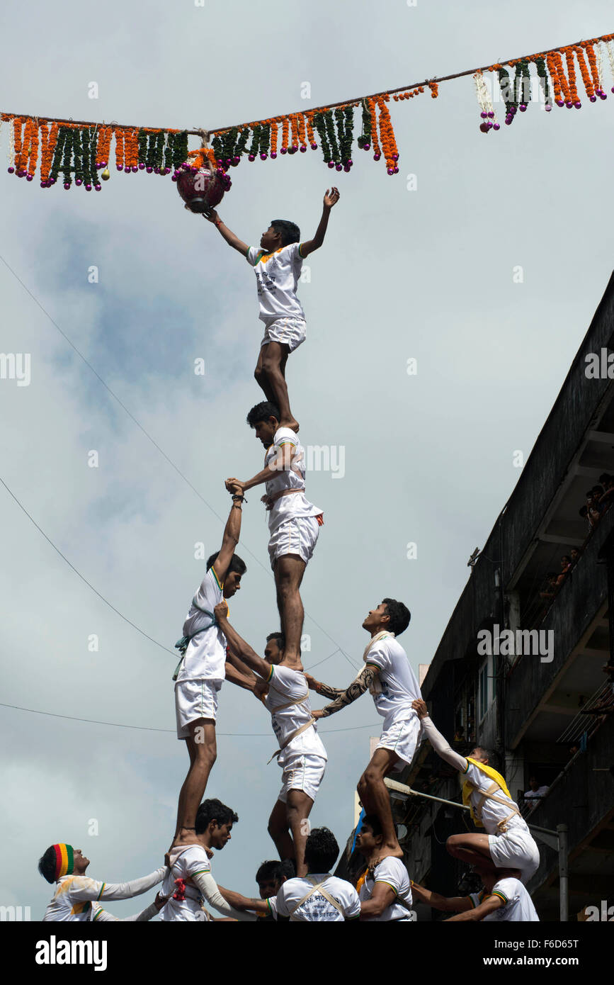 Human pyramid trying to break dahi handi, dadar, mumbai, maharashtra ...