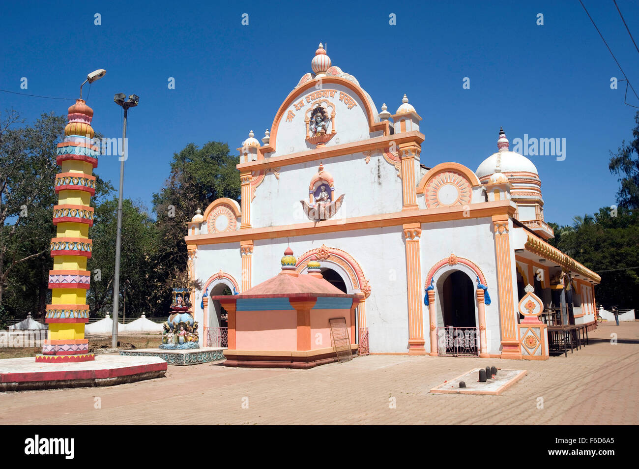 Shri ravalnath temple hi-res stock photography and images - Alamy