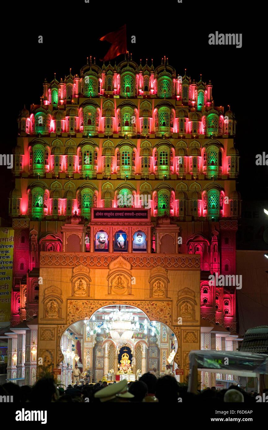 Dagdusheth ganpati pune hi-res stock photography and images - Alamy