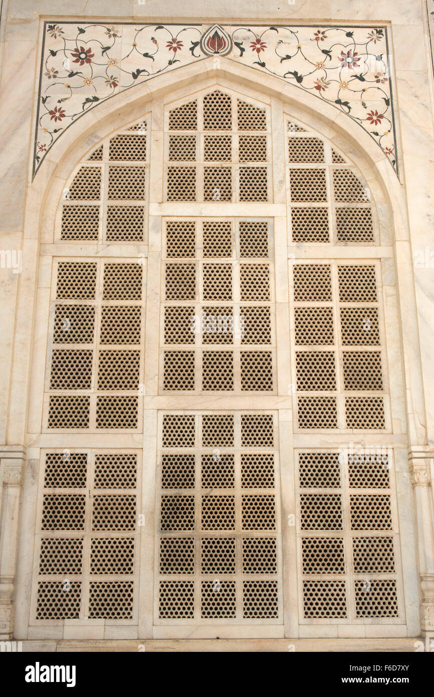 Jali window of taj mahal at agra, uttar pradesh, india, asia Stock ...