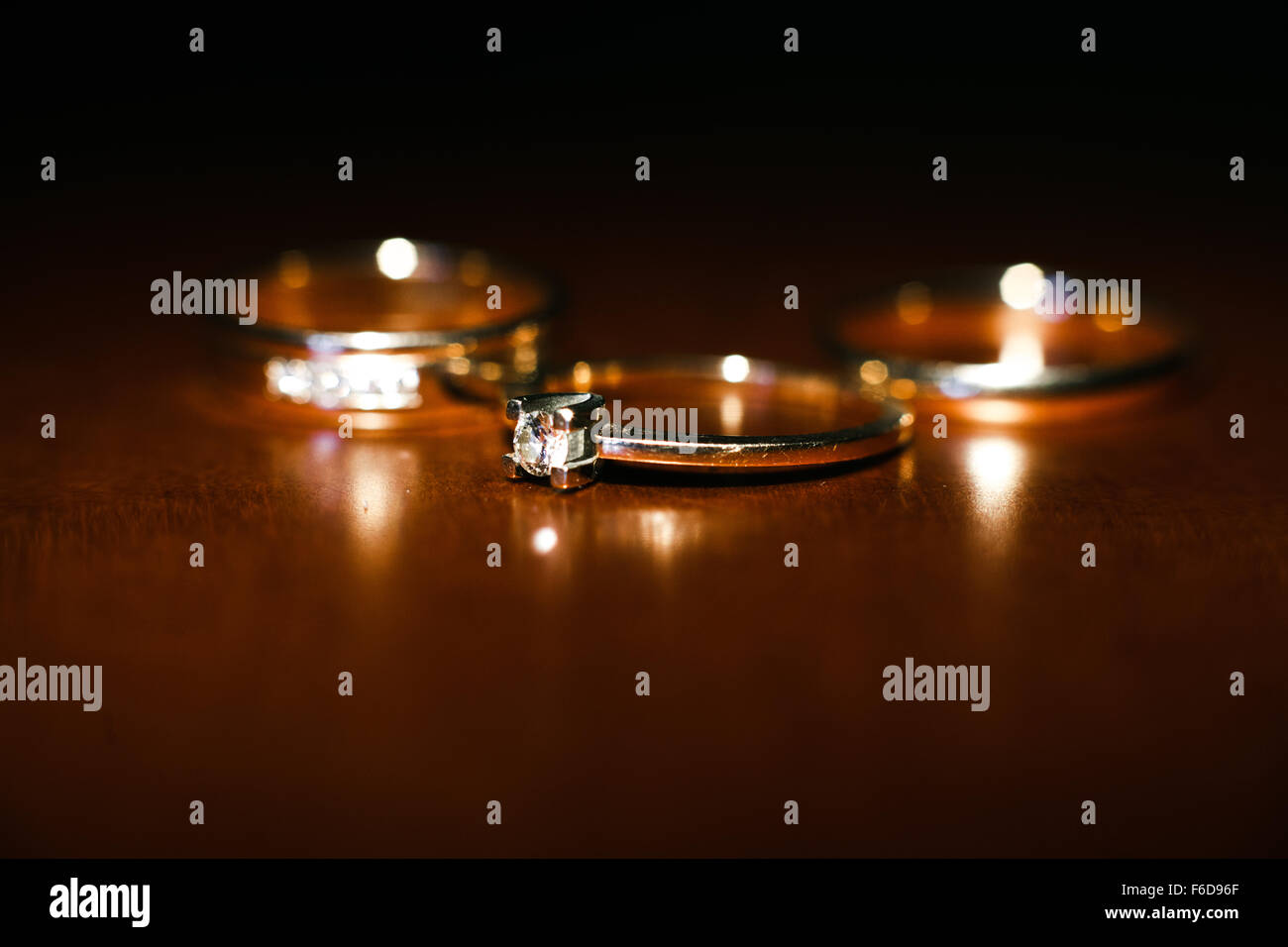 Nice wedding rings hi-res stock photography and images - Alamy