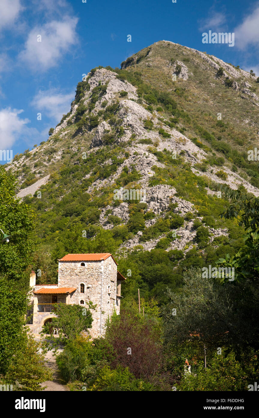 Mani greece tower house hi-res stock photography and images - Alamy