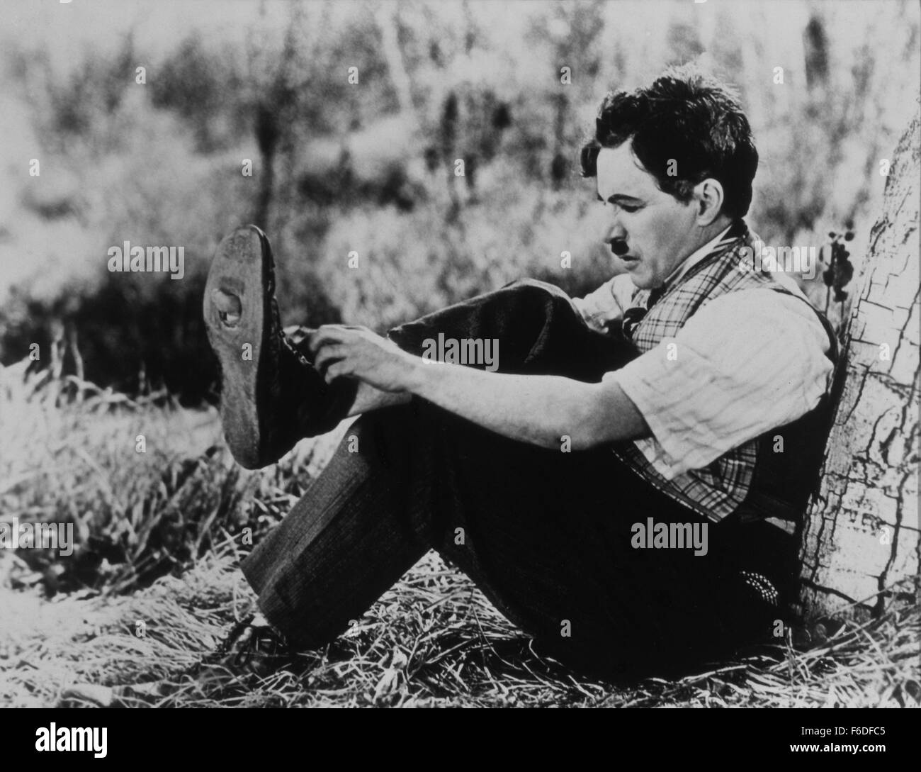Jan. 1, 1930 - Charlie Chaplin, On-Set of the Film, Modern Times, 1936 ...