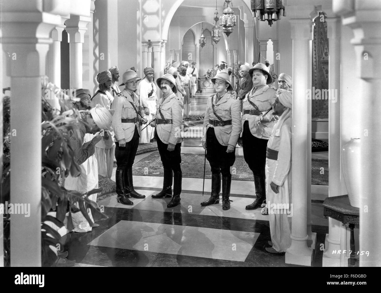 Stan laurel and oliver hardy bonnie scotland hi-res stock photography ...