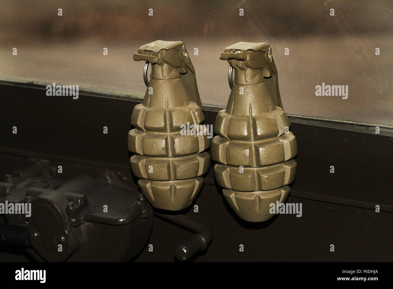 Hand grenades hi-res stock photography and images - Alamy