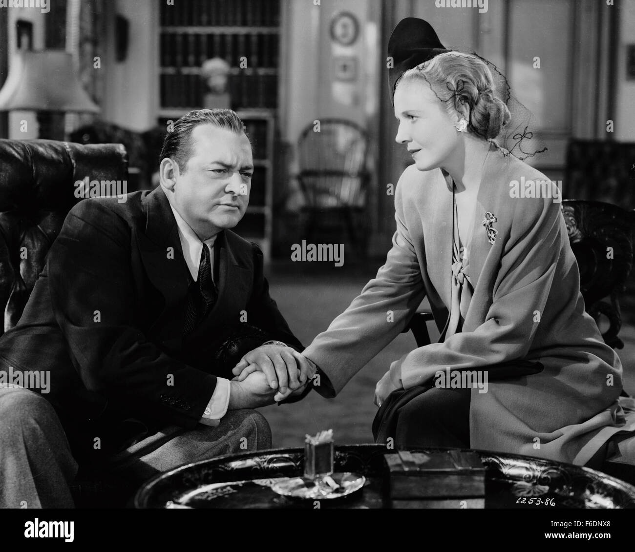 Detective harding hi-res stock photography and images - Alamy