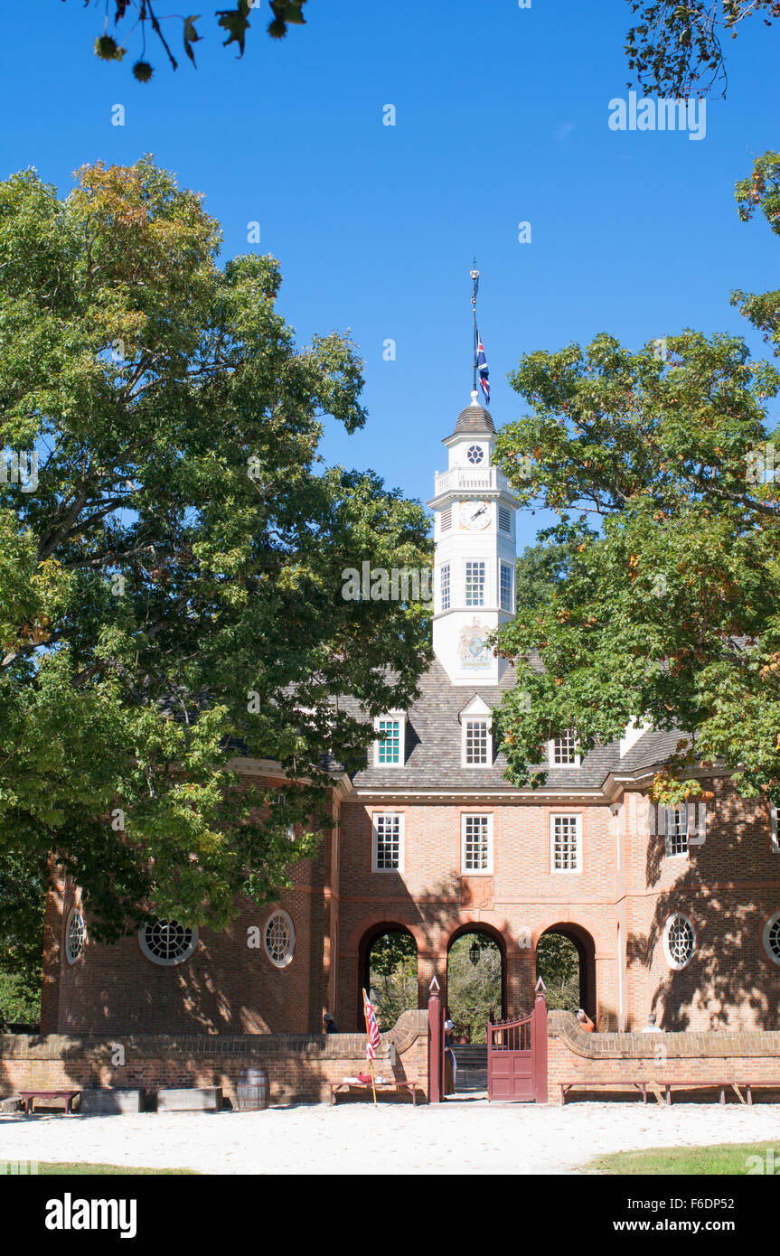 The Capitol building clock tower, Colonial Williamsburg, Virginia, USA ...