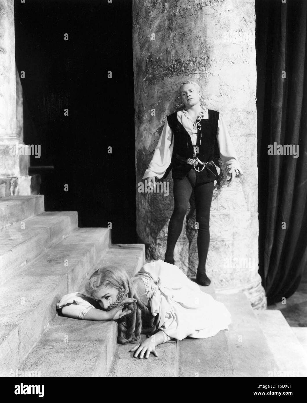 Hamlet ophelia olivier hi-res stock photography and images - Alamy