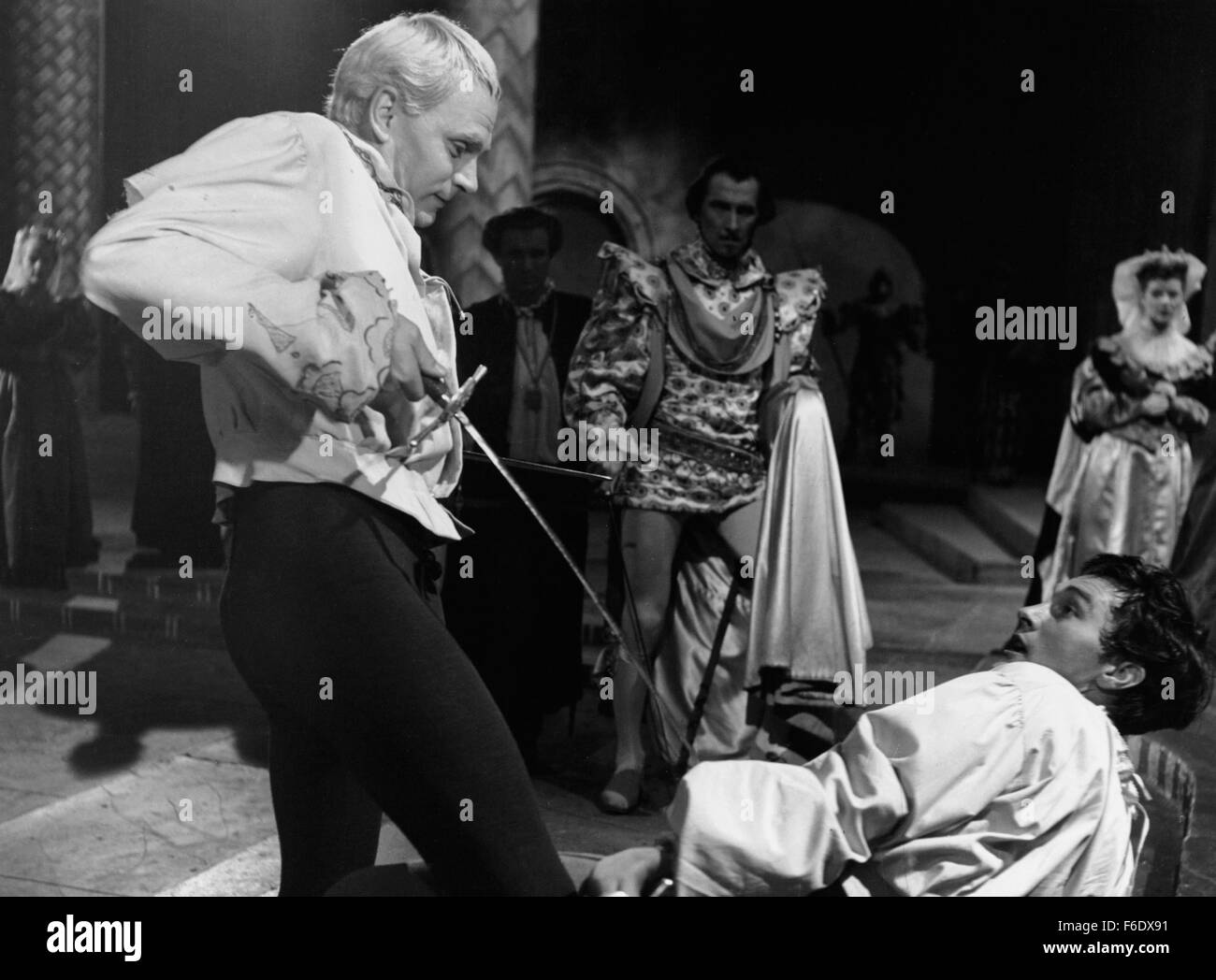 Hamlet 1948 Laurence Olivier High Resolution Stock Photography and ...