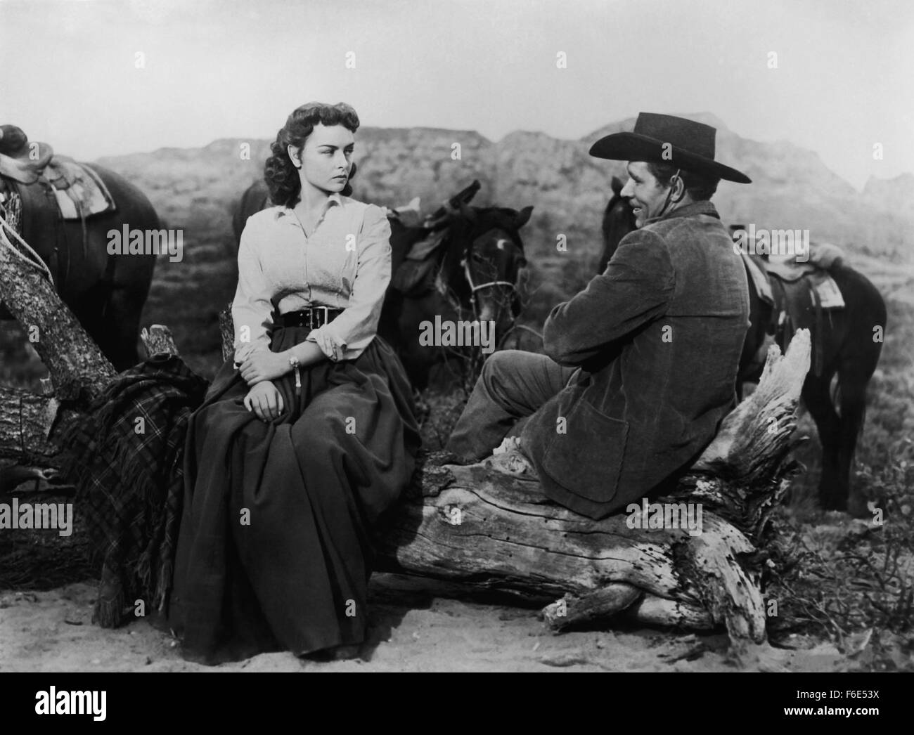 Donna reed 1953 Black and White Stock Photos & Images - Alamy